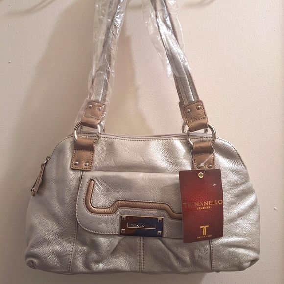 Tignanello | Bags | Tignanello Silver Metal Pebble Leather Double Zip ...